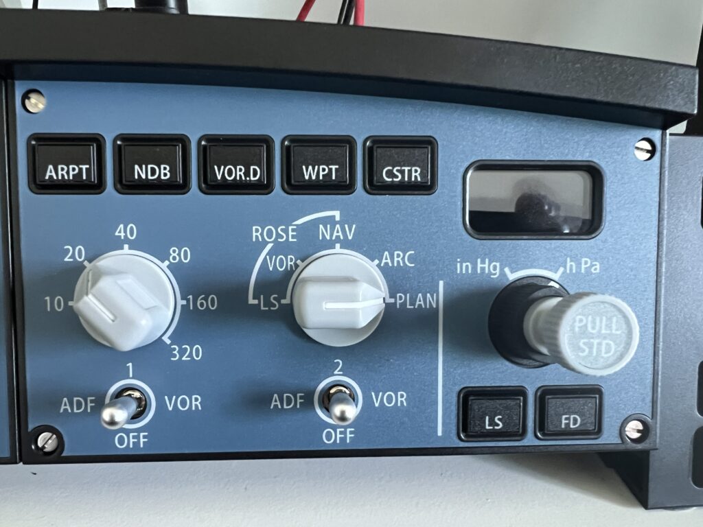 Hardware Review: Wingwing EFIS Links + FCU + EFIS Rechts – simFlight.DE